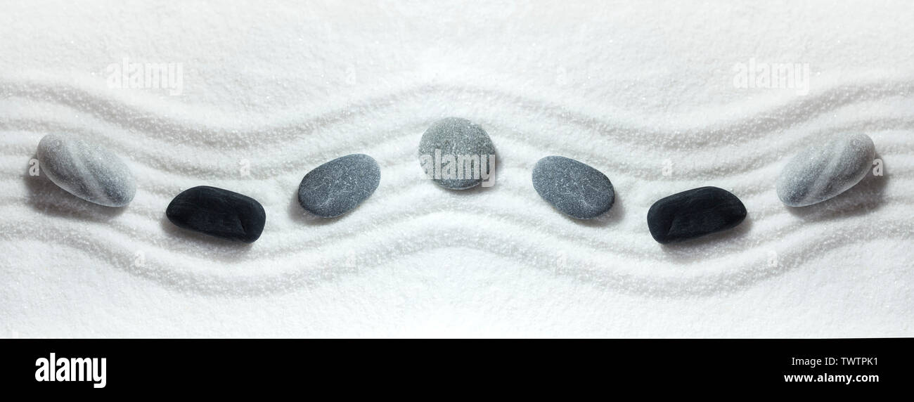 Roches zen Banque de photographies et d’images à haute résolution - Alamy