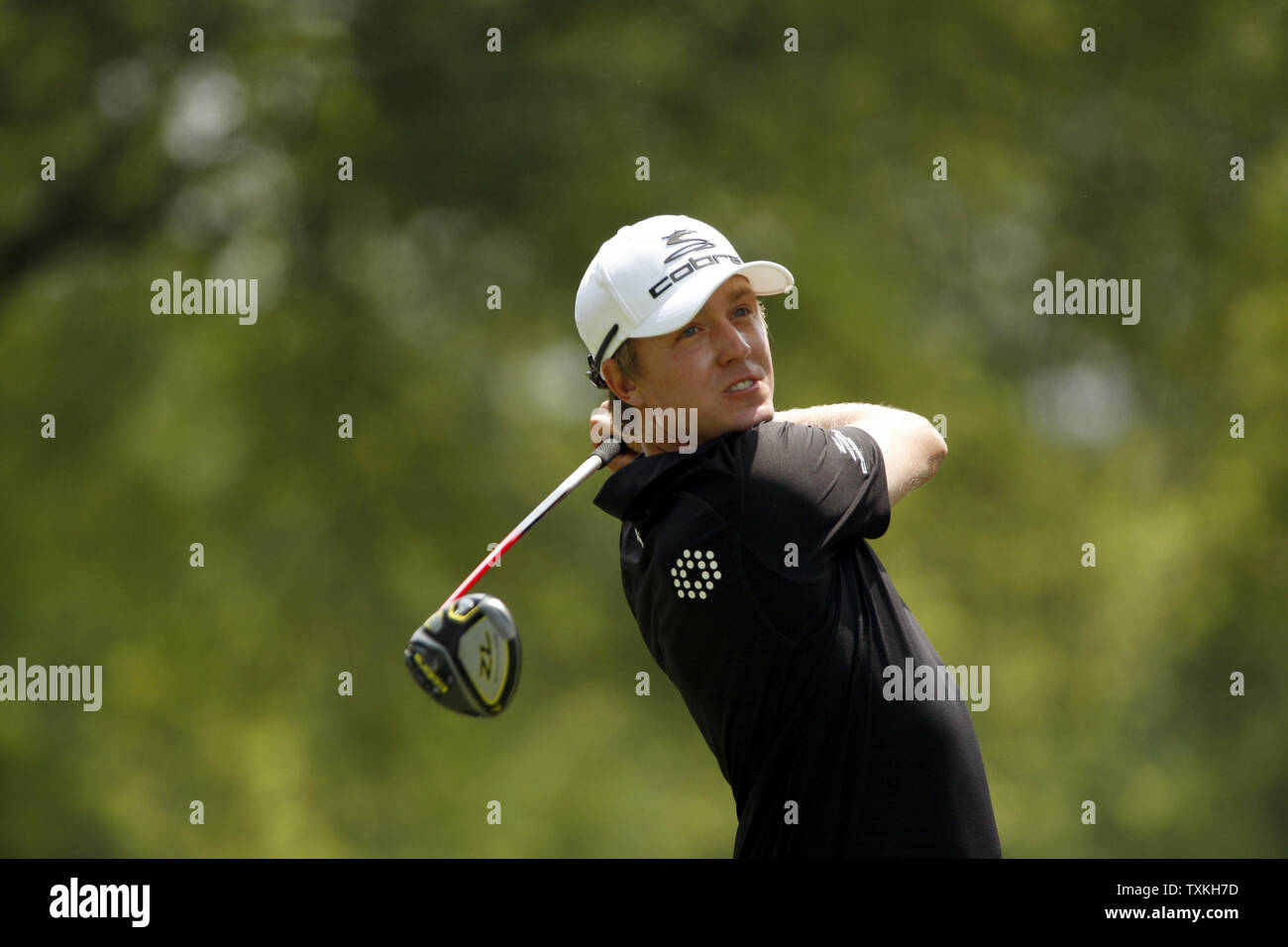 Jonas Blixt de Suède regarde son coup de départ sur le quatrième trou ...