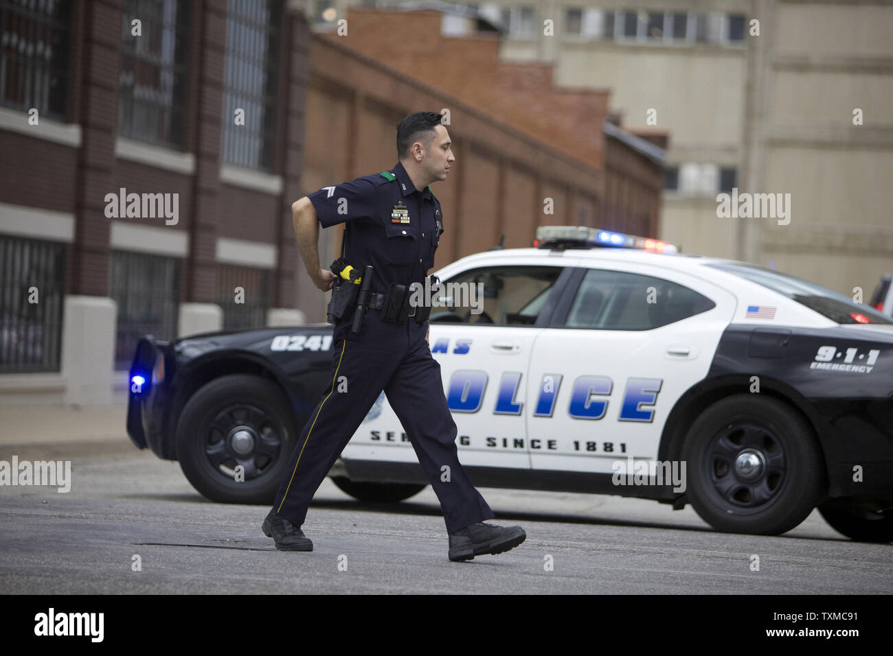 Dallas police officer Banque de photographies et d’images à haute ...