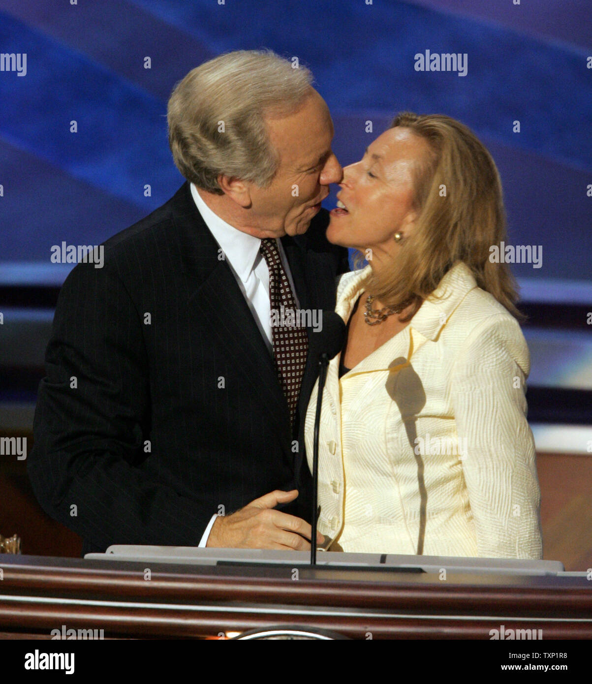 Joe lieberman and wife hadassah Banque de photographies et d’images à ...