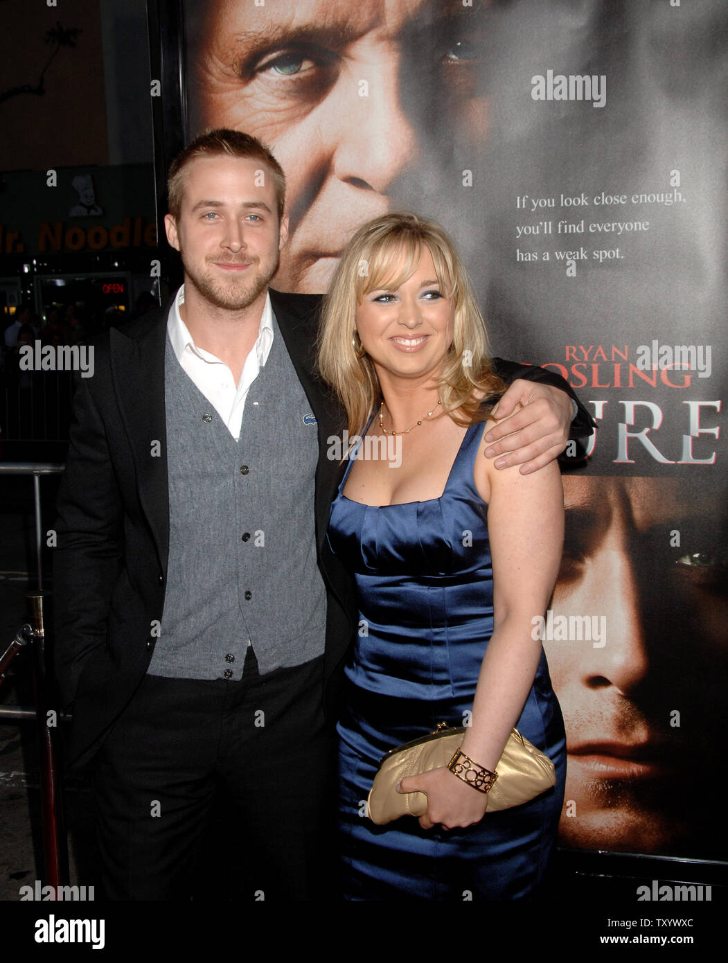Ryan gosling and mandi gosling Banque de photographies et d’images à ...