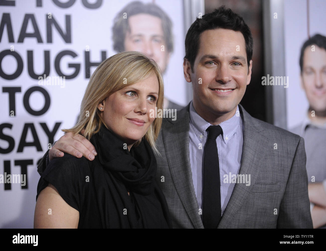 L'acteur Paul Rudd (R) et sa femme Julie Yaeger assister à la première ...