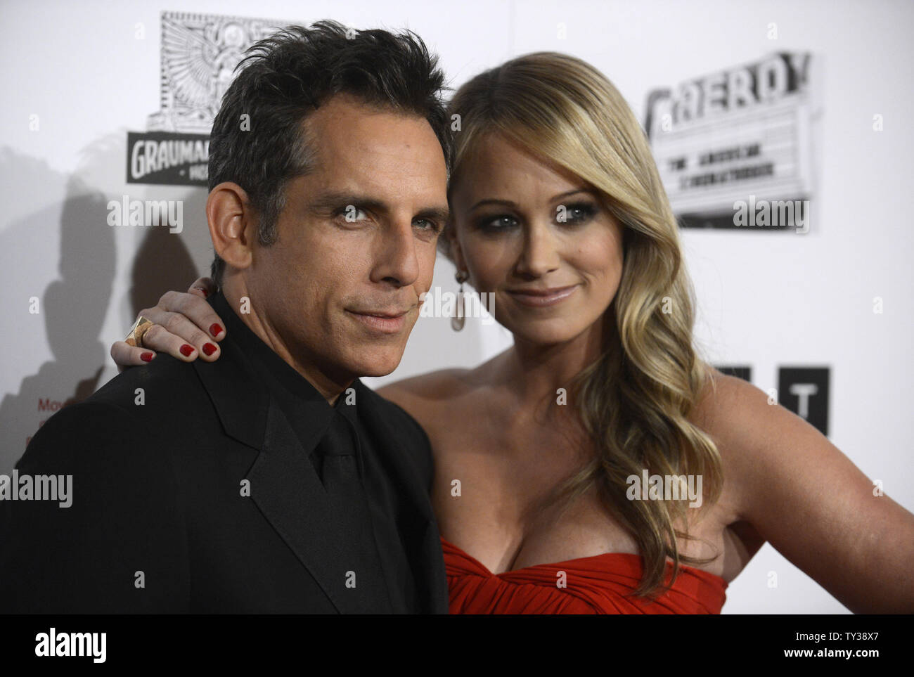 L'acteur Ben Stiller (L) et sa femme Christine Taylor assister à la ...