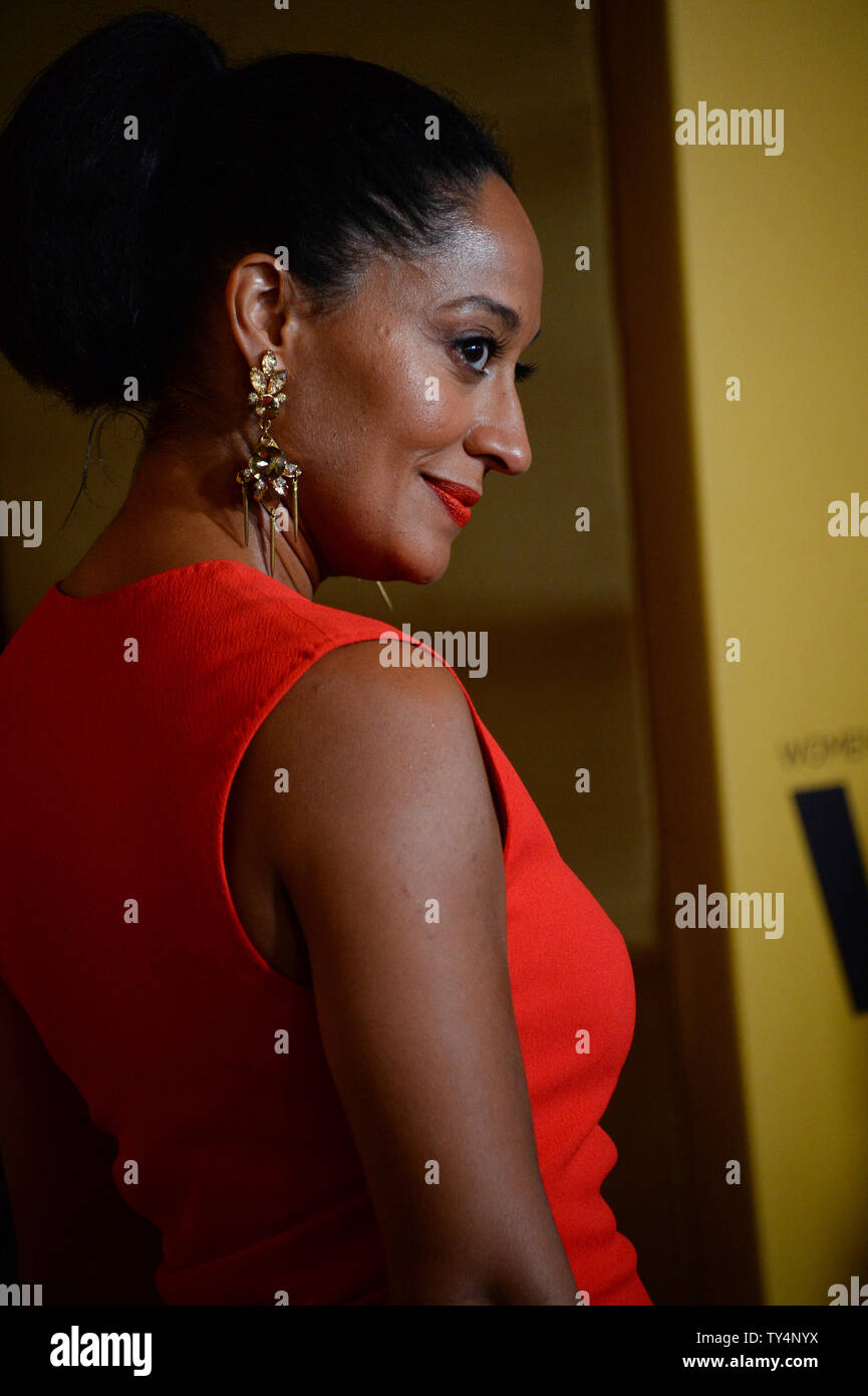L'actrice Tracee Ellis Ross assiste à l'Annual Women in Film Crystal ...