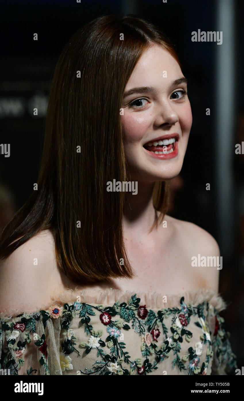 Elle Fanning Banque d'image et photos - Alamy