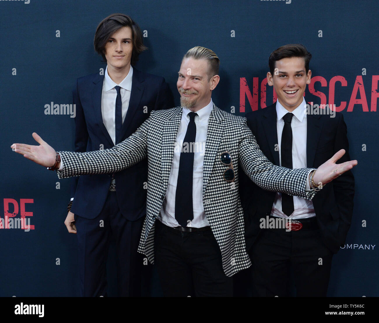 Sean brosnan Banque de photographies et d’images à haute résolution - Alamy