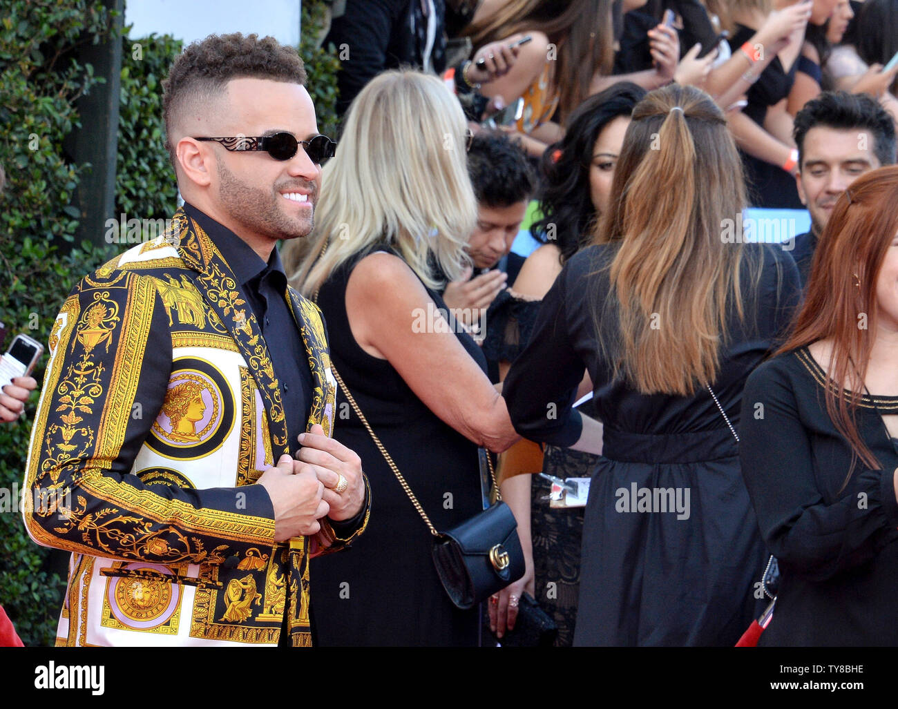 Singer Nacho arrive pour la quatrième réunion annuelle de Latin ...