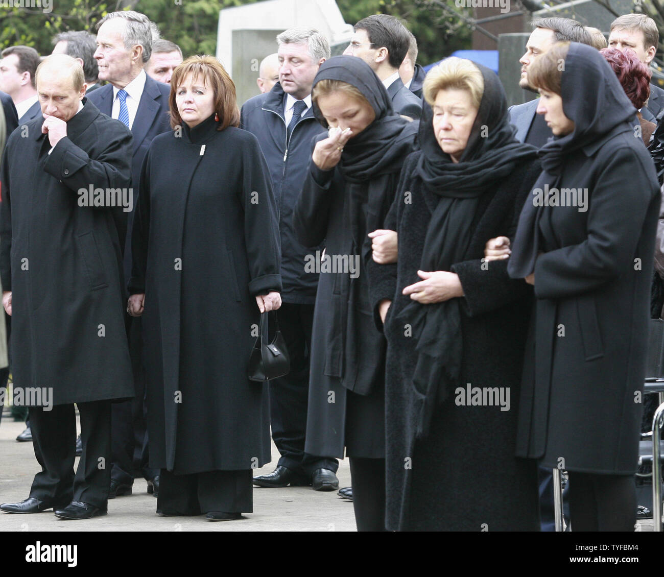 Russian president boris yeltsin r Banque de photographies et d’images à ...