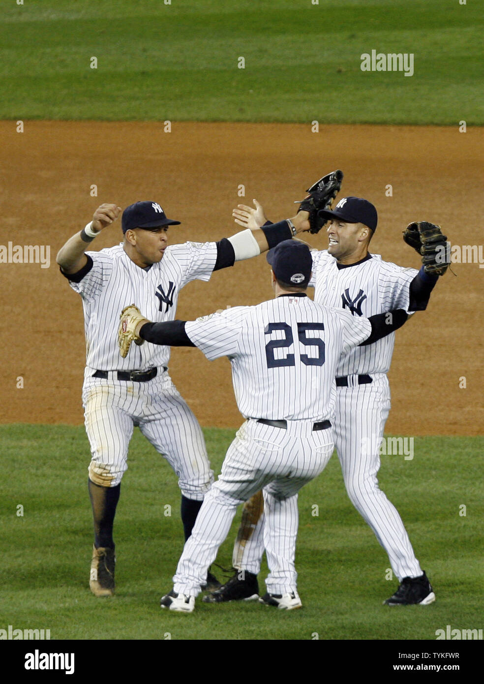 New York Yankees Alex Rodriguez, Mark Teixeira : Derek Jeter et réagir ...