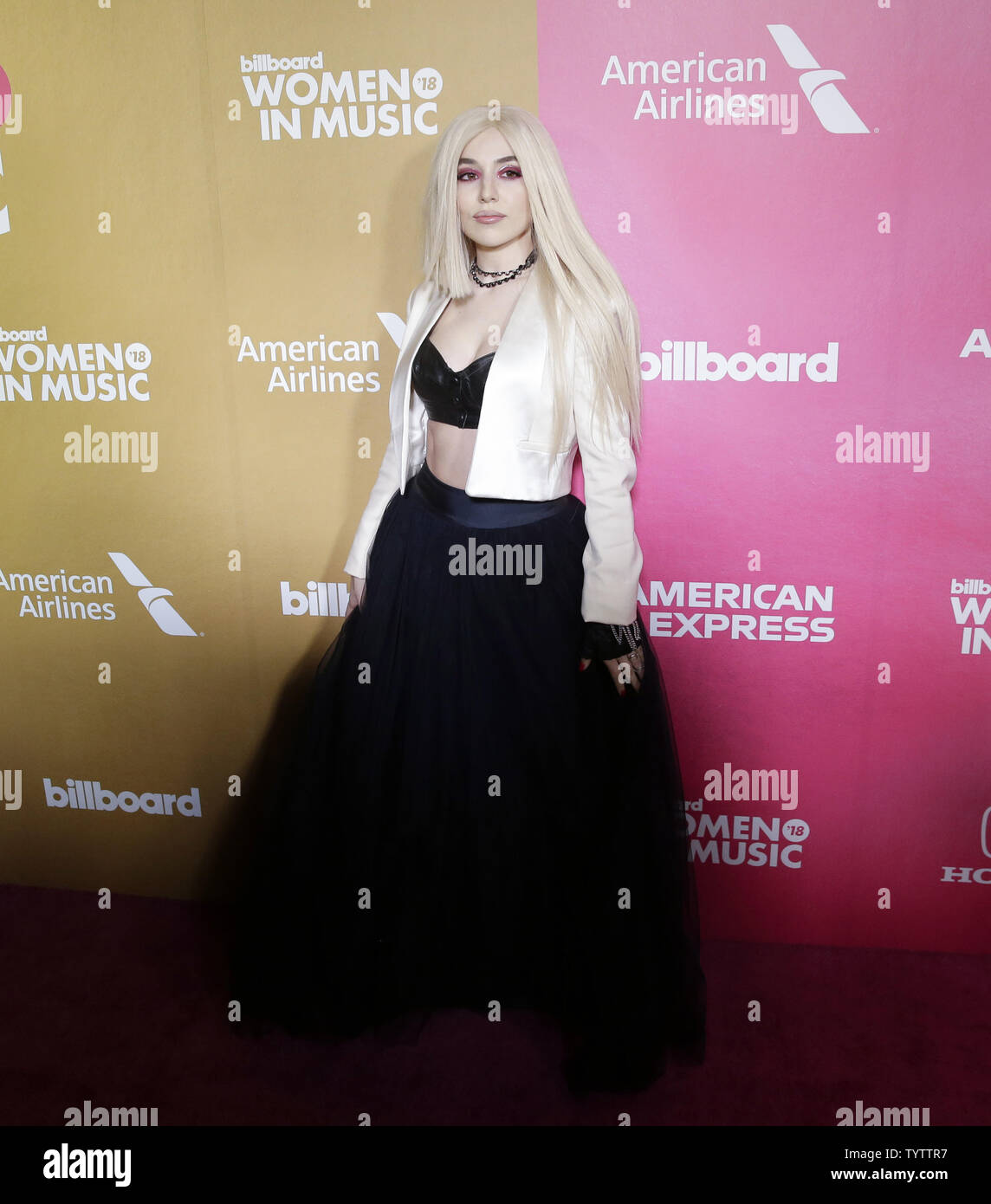 Ava max 2018 Banque de photographies et d’images à haute résolution - Alamy