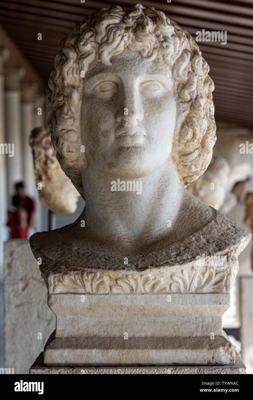 Hercules statue head Banque de photographies et d’images à haute ...