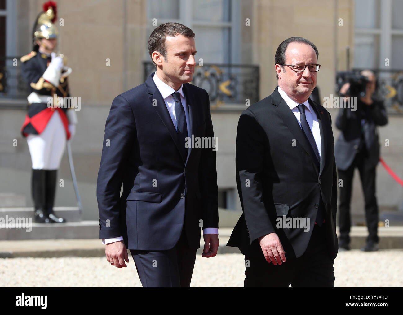 Francois hollande emmanuel macron Banque de photographies et d’images à ...
