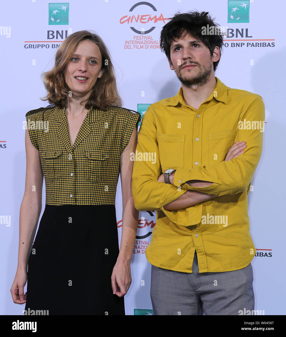 Mia hansen love and felix de givry Banque de photographies et d’images ...