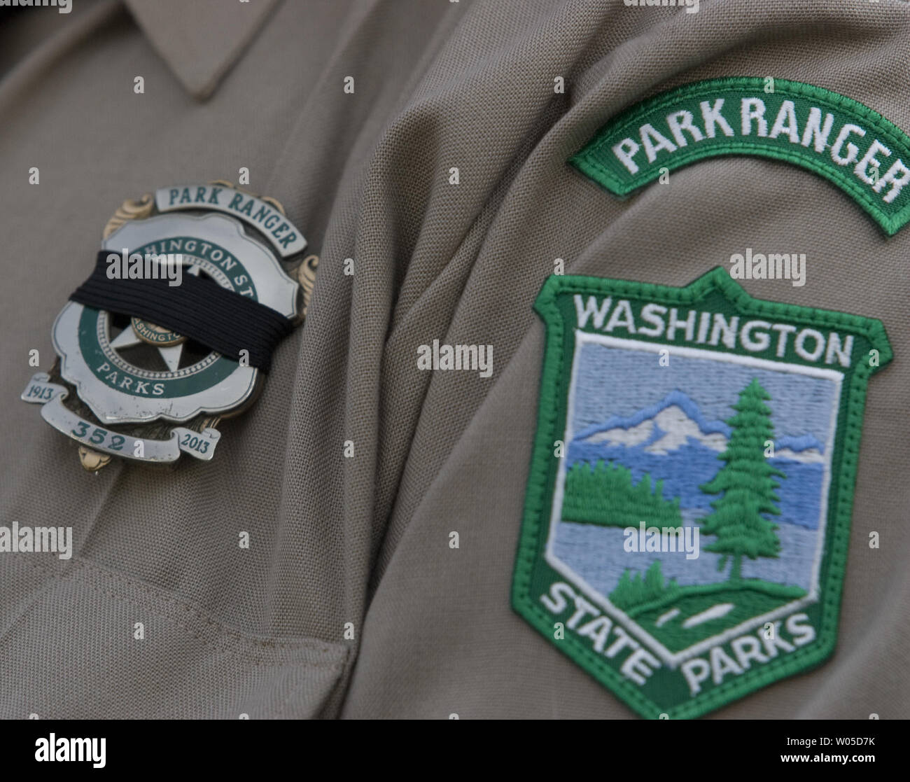 Badge de garde forestier de parc national Banque de photographies et d ...