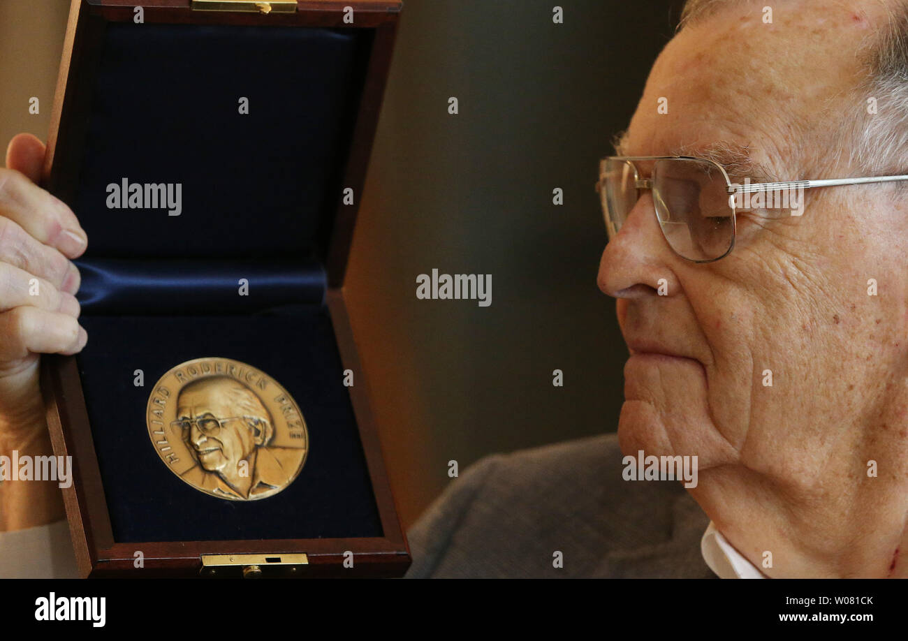 Dimension internationale Banque de photographies et d’images à haute ...