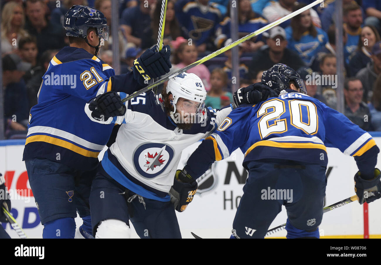 Tyler bozak Banque de photographies et d’images à haute résolution - Alamy