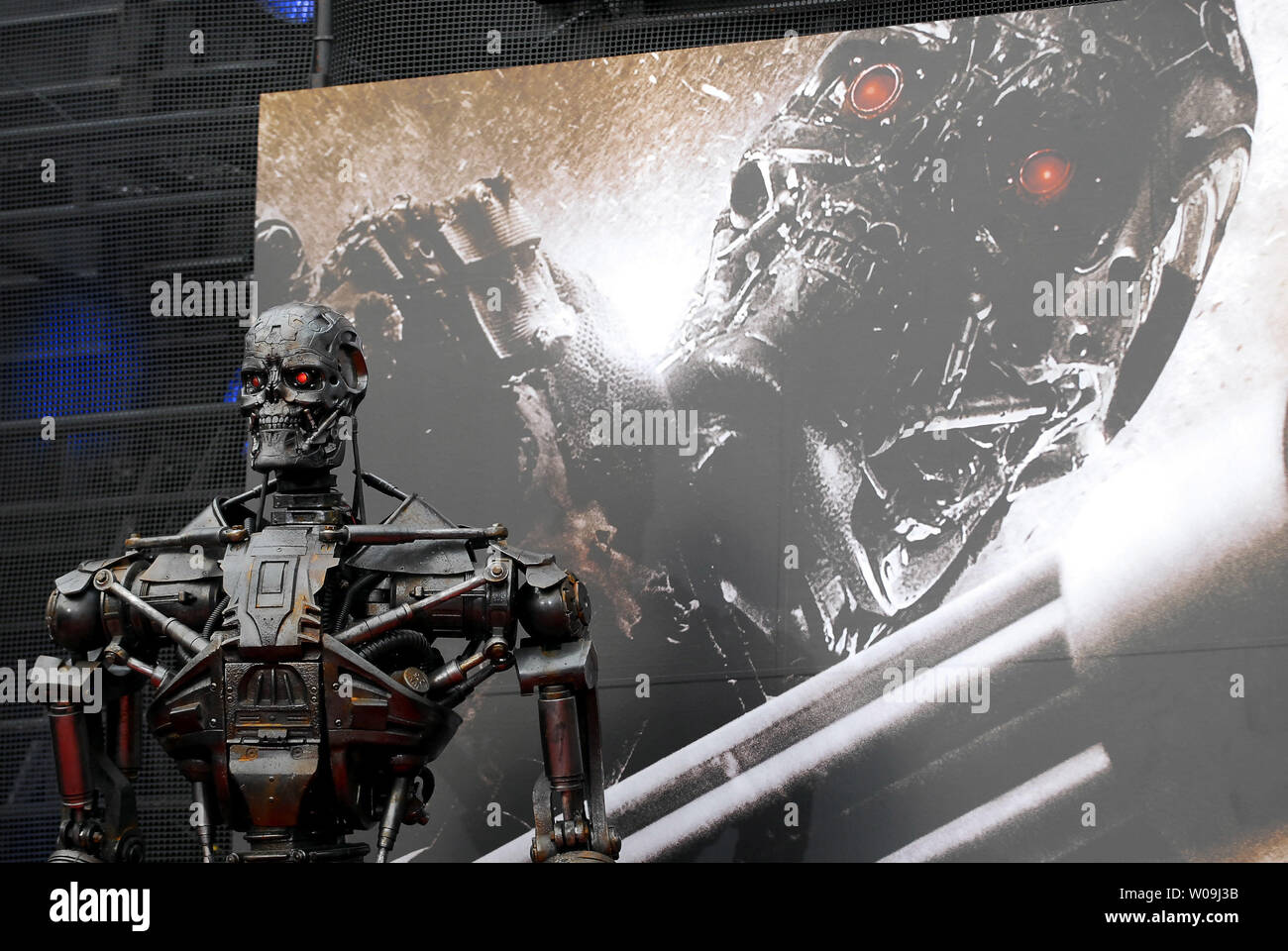 Terminator salvation robots - guidefuel