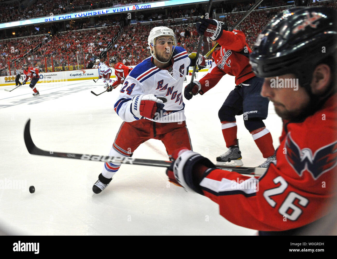 Rangers de New York' Ryan Callahan pressions que les Capitals de ...