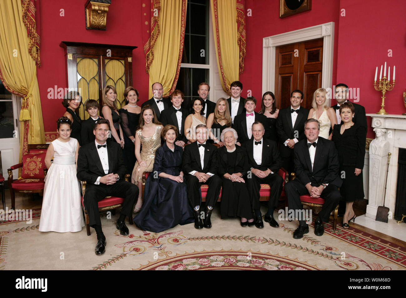 Ashley bush Banque de photographies et d’images à haute résolution - Alamy