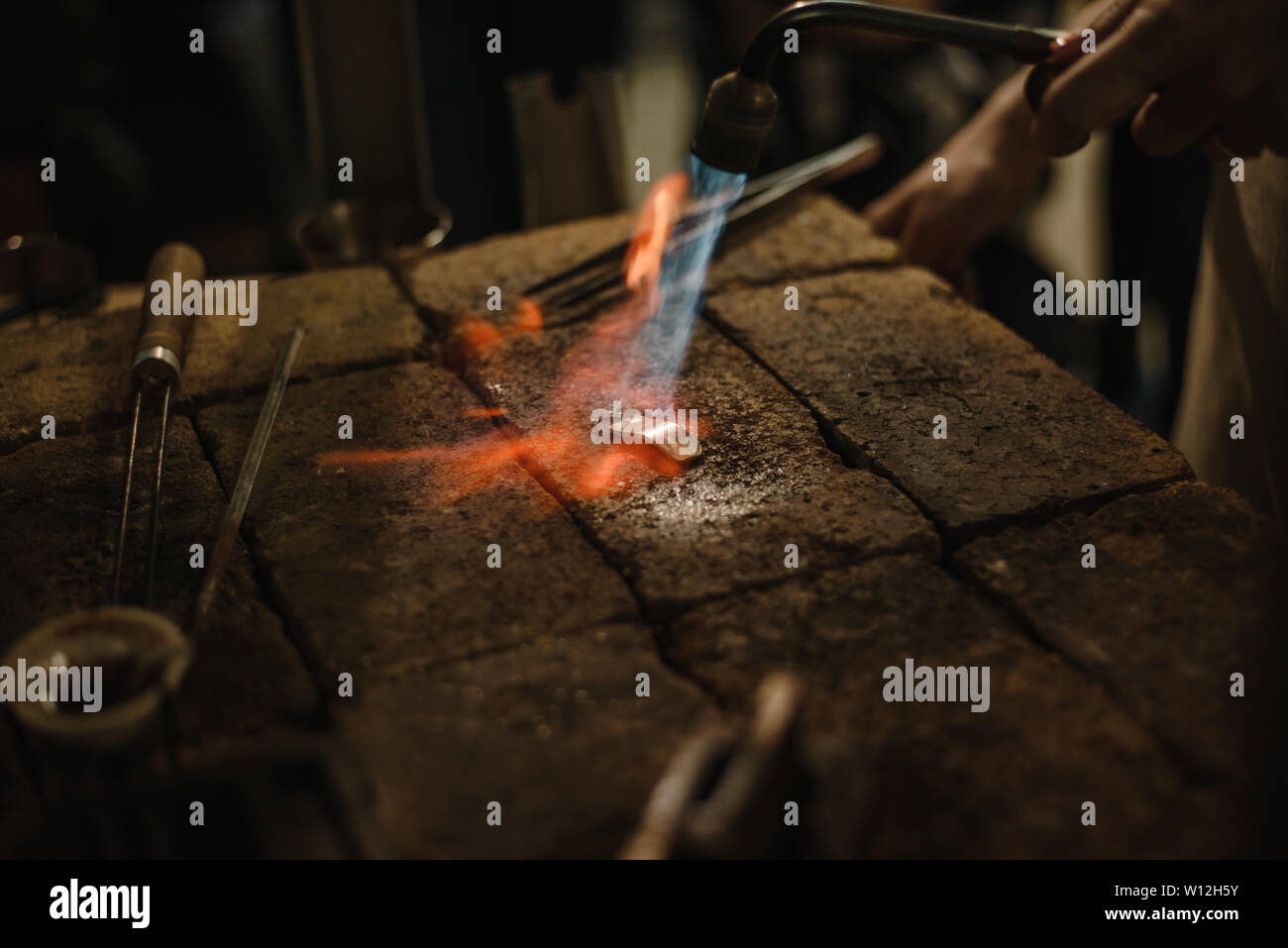 Fonte des metaux Banque d'image et photos - Alamy