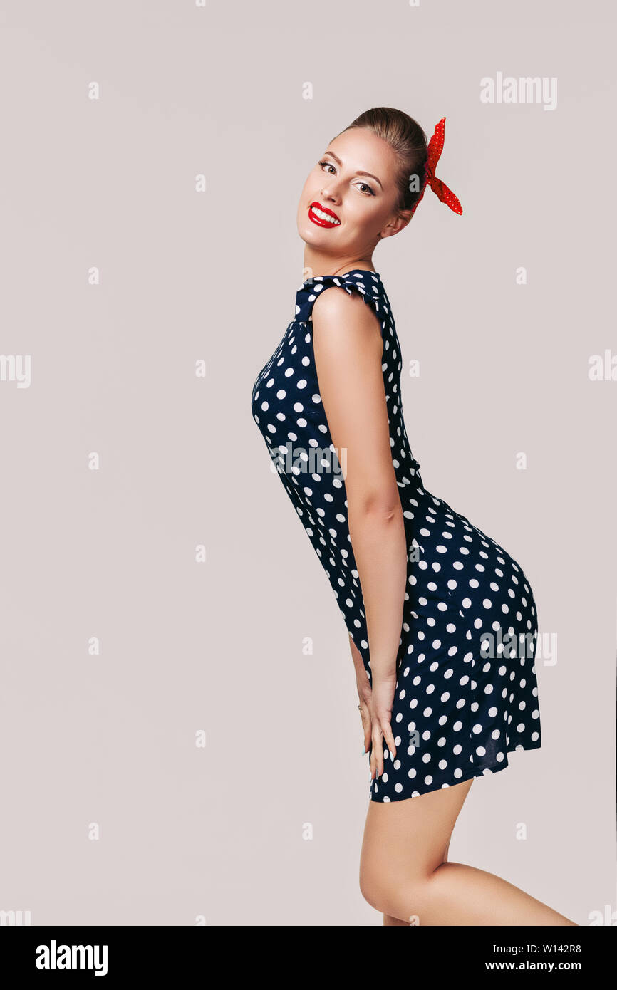 Pin up girl retro Banque de photographies et d’images à haute ...