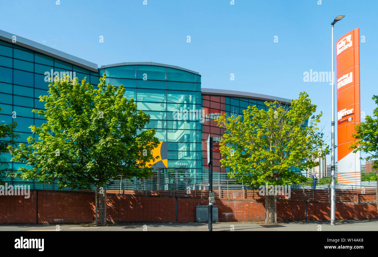 Daily record building Banque de photographies et d’images à haute ...