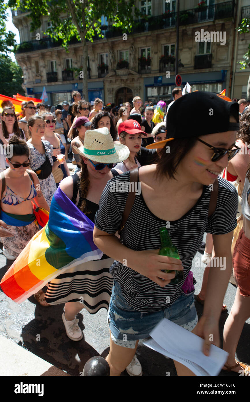 Gay pride paris 2019 Banque de photographies et d’images à haute ...