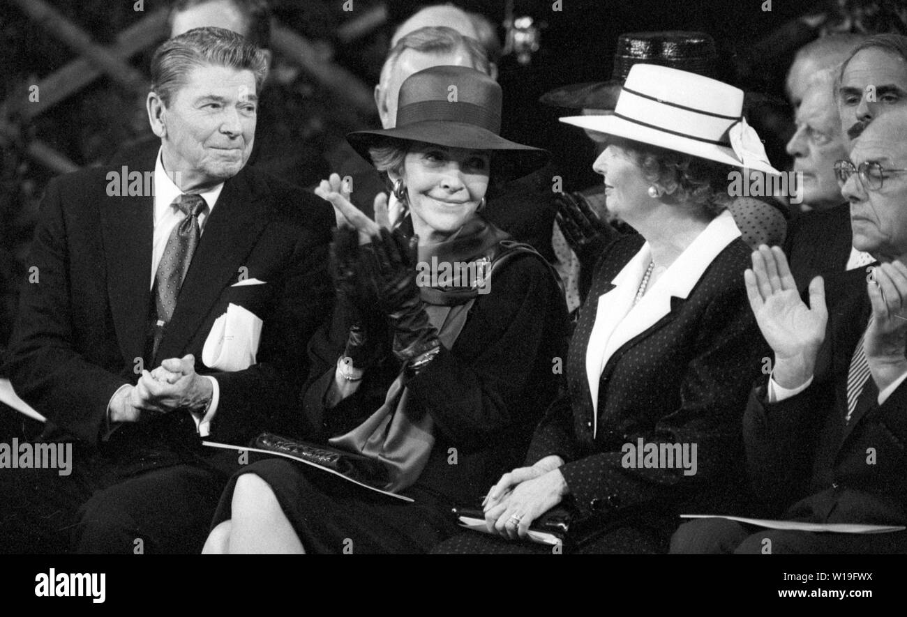 Nancy Reagan Margaret Thatcher Banque d'image et photos - Alamy