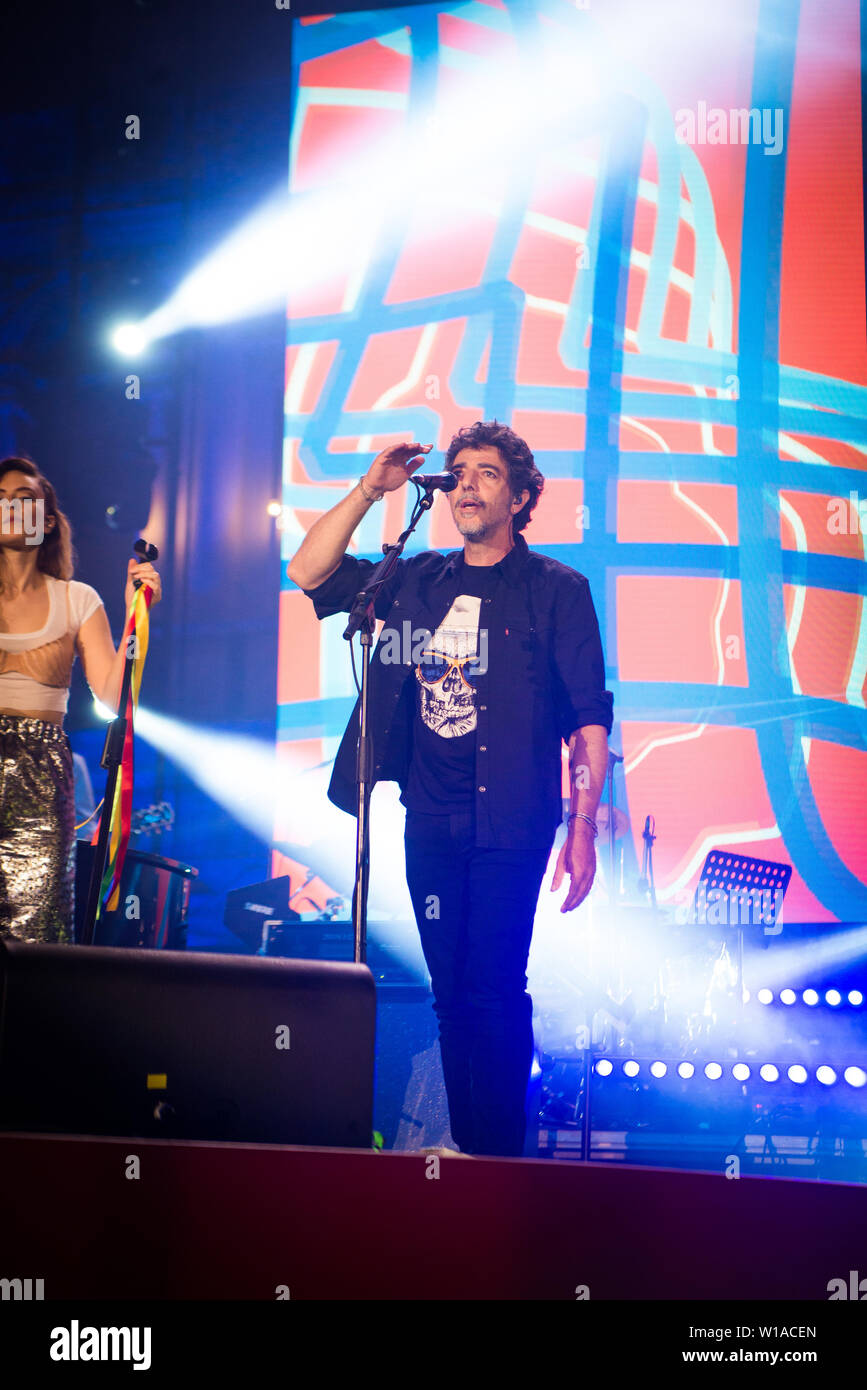 Aperol 100 ans Banque de photographies et d’images à haute résolution ...