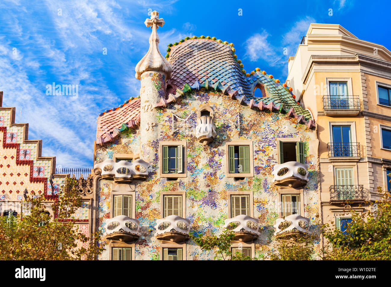 Casa battlo au centre ville de barcelone Banque de photographies et d ...