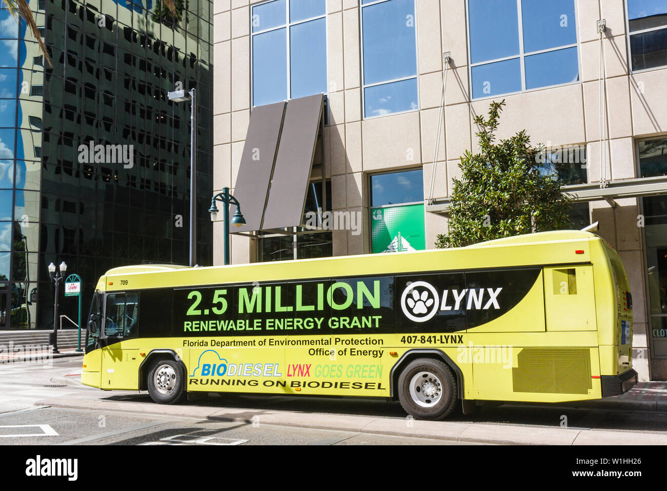 Lynx bus Banque de photographies et d’images à haute résolution - Alamy