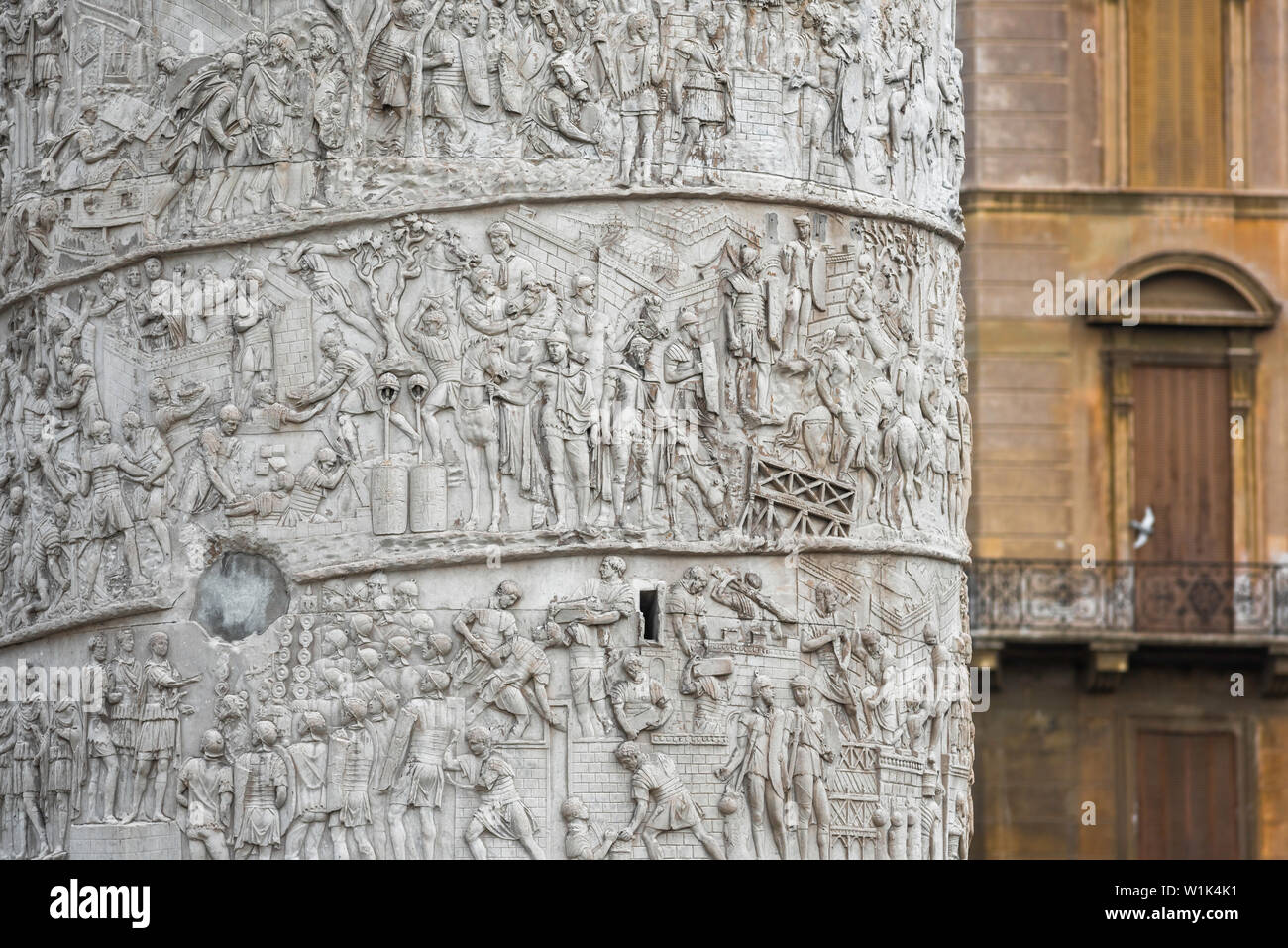 Bâtiment À Colonnes Banque d'image et photos - Alamy