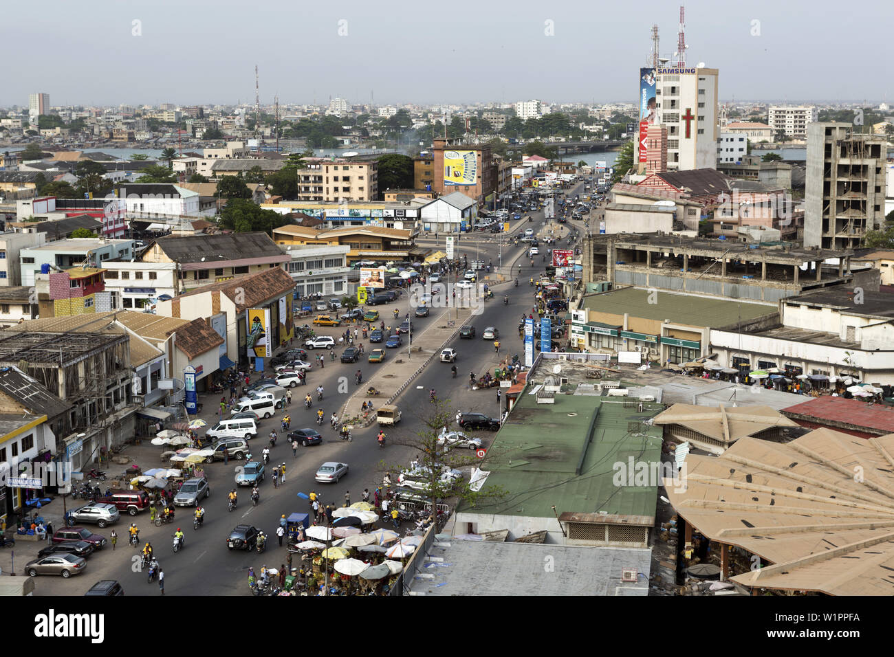 Avenue Clozel, Cotonou, Bénin, Afrique de l'Ouest Photo Stock - Alamy