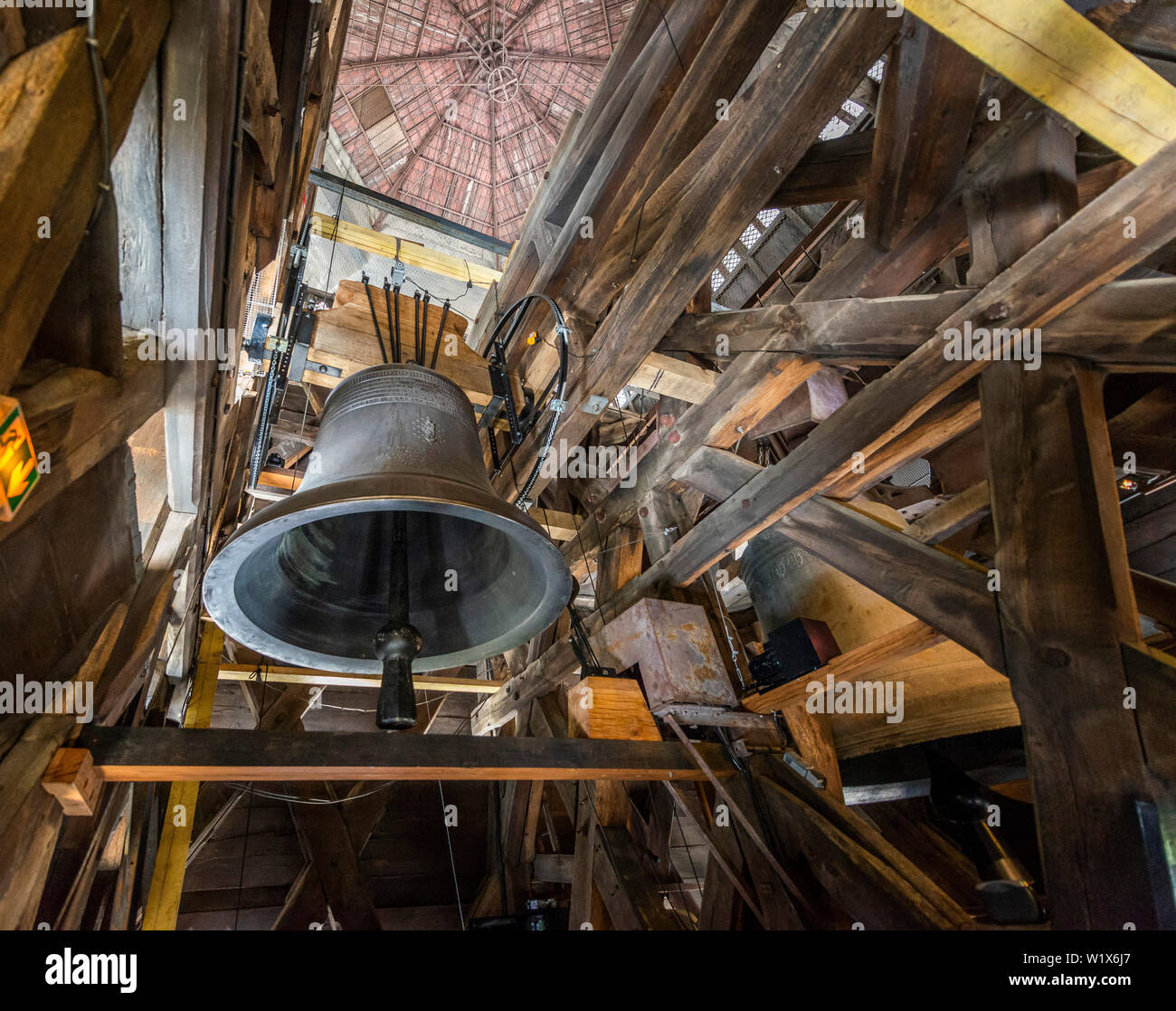 Cloches notre dame de paris Banque de photographies et d’images à haute ...