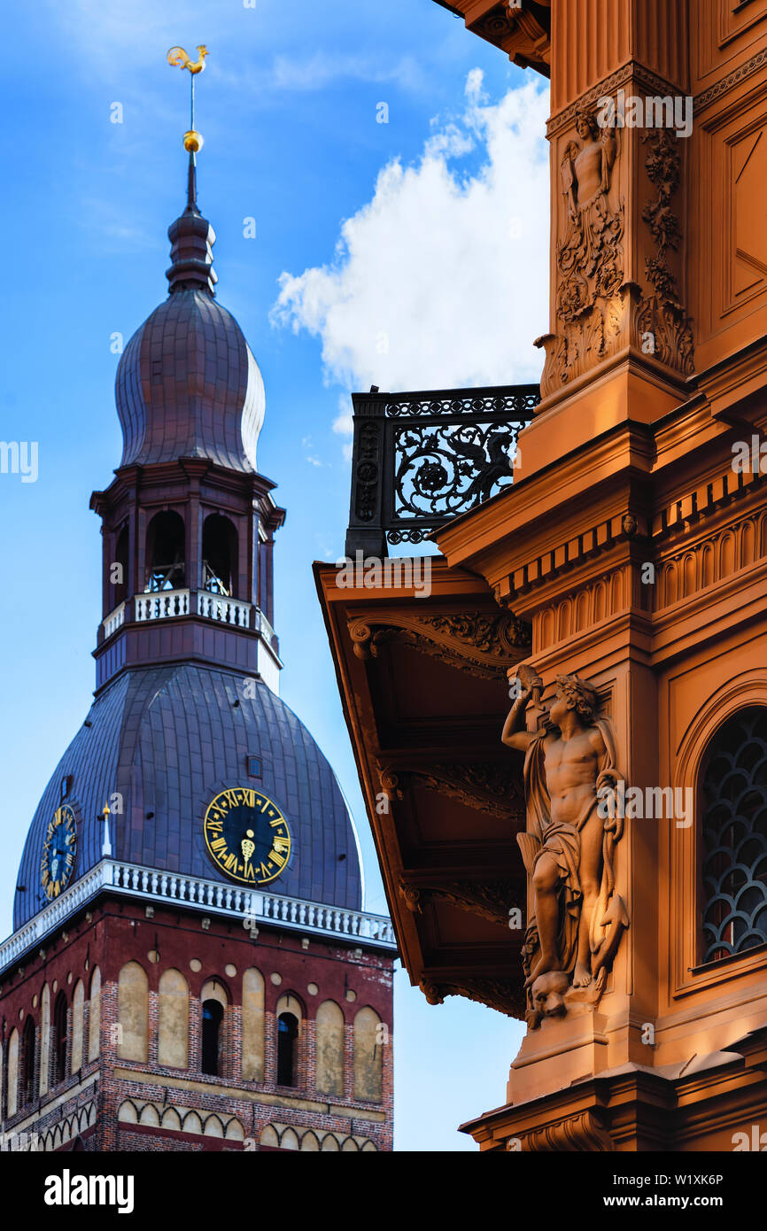Les bâtiments de la ville de Riga en échange d'un bas-relief et d'un ...