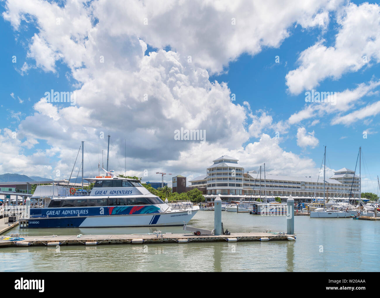 Cairns port Banque de photographies et d’images à haute résolution - Alamy