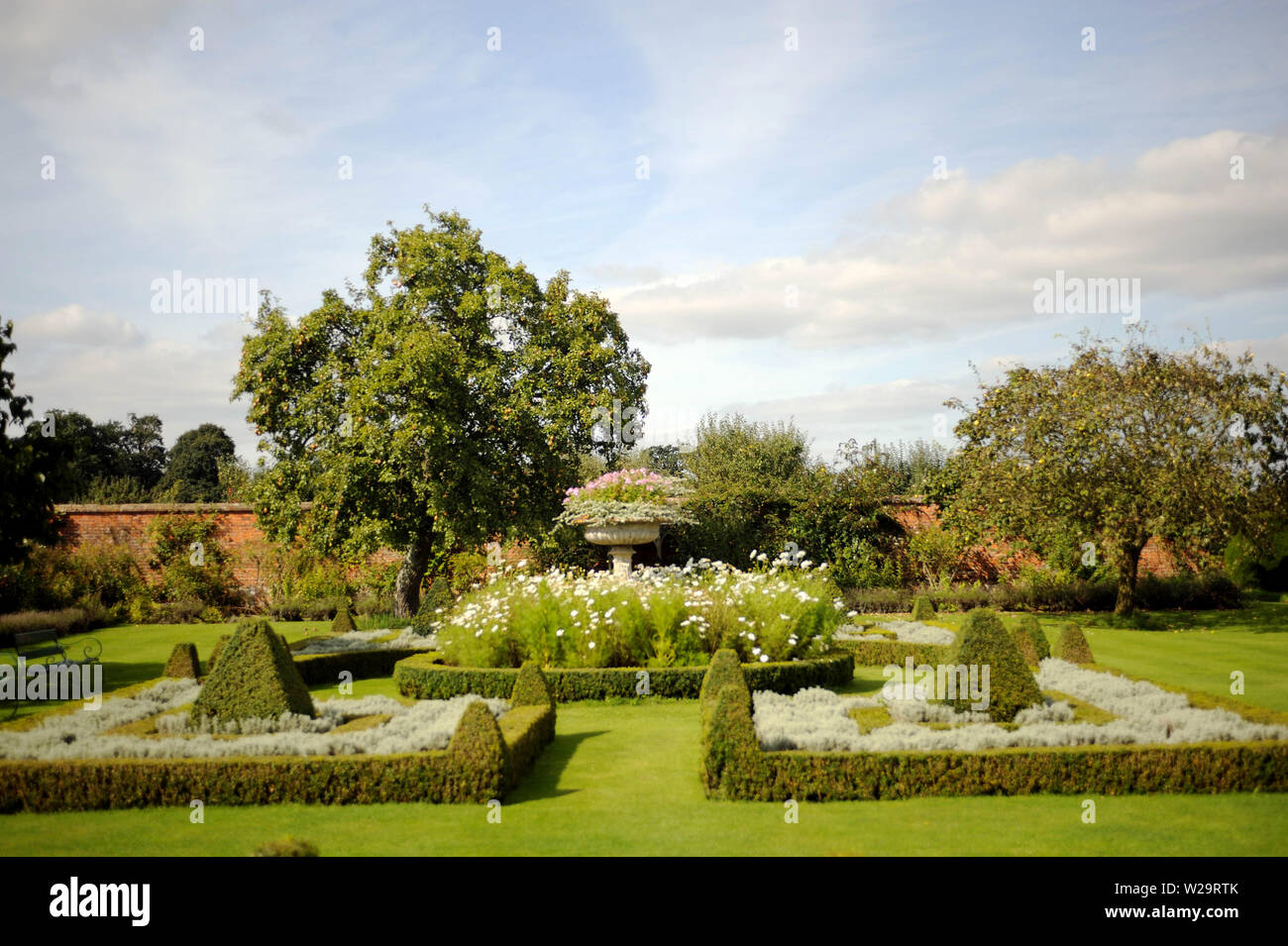 Helmingham hall gardens Banque de photographies et d’images à haute ...