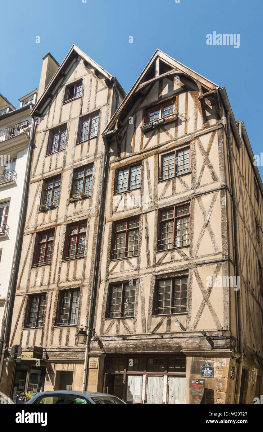Maison la plus ancienne de paris Banque de photographies et d’images à ...