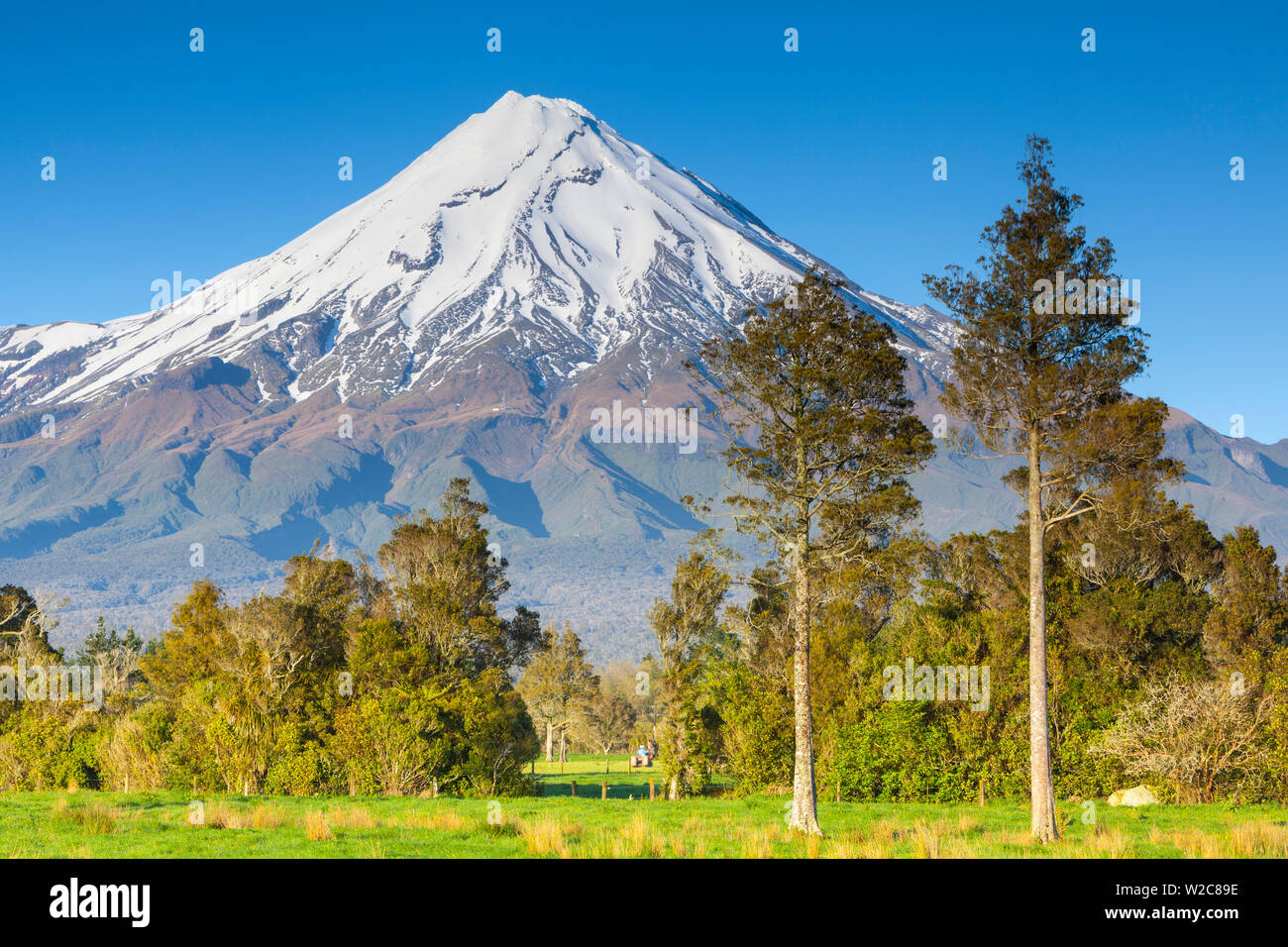 Région de taranaki Banque de photographies et d’images à haute ...