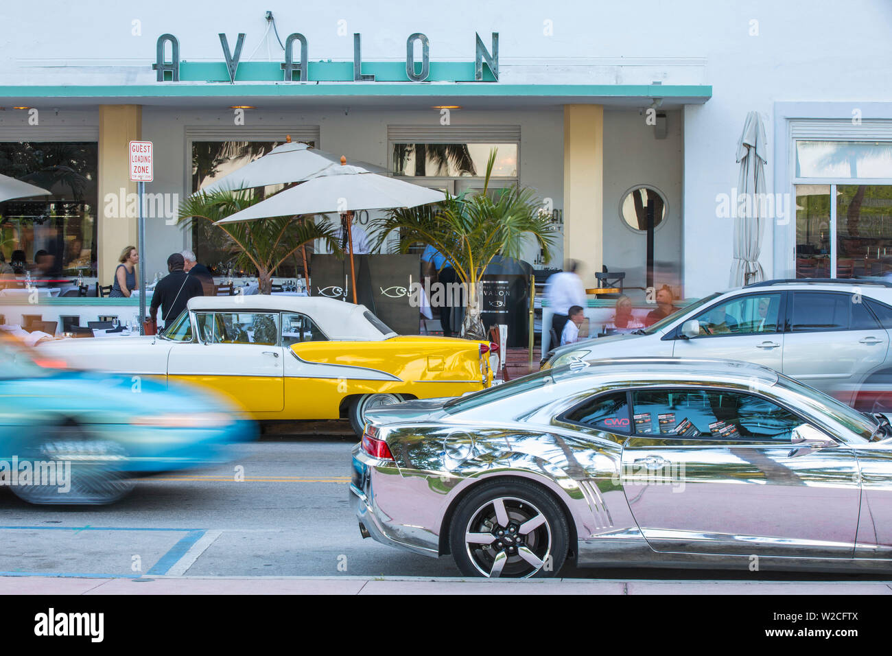 Art deco avalon hotel voiture ancienne voiture Banque de photographies ...