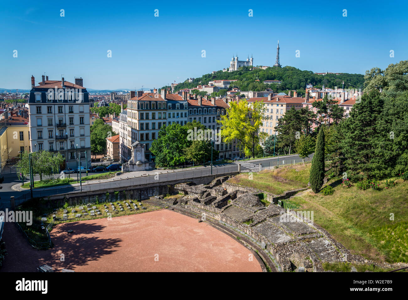 Amphitheatre des trois gaules Banque de photographies et d’images à ...
