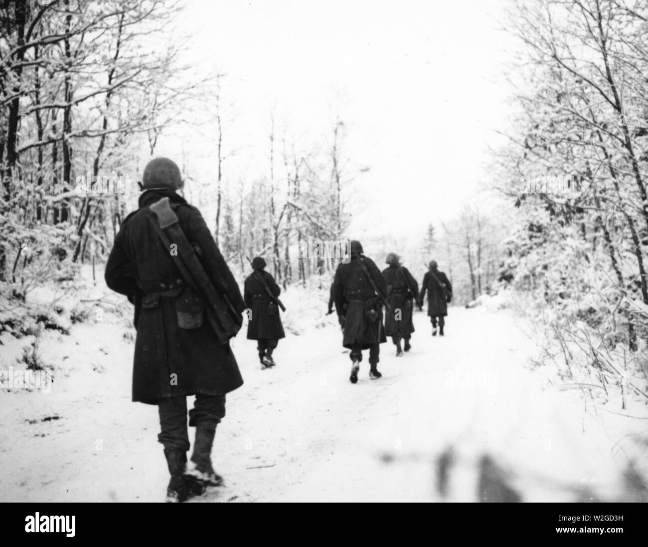 Ww ii soldats dans la neige Banque de photographies et d’images à haute ...