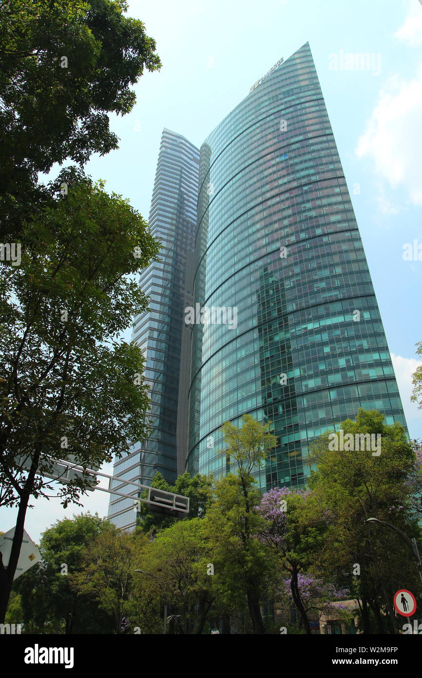 Torre reforma mexico Banque de photographies et d’images à haute ...