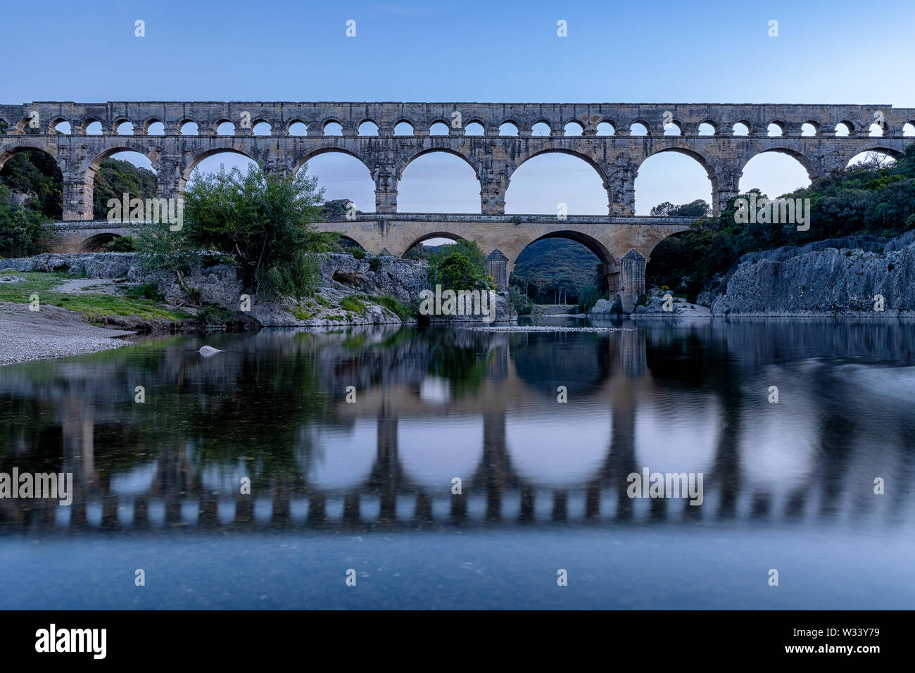 Aqueduc France Romaine Banque d'image et photos - Alamy