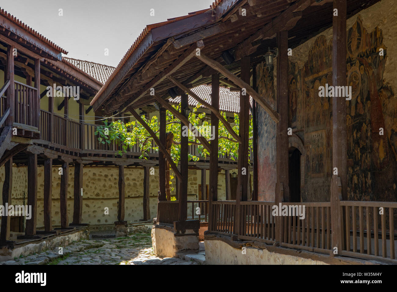 Rozhen monastery Banque de photographies et d’images à haute résolution ...