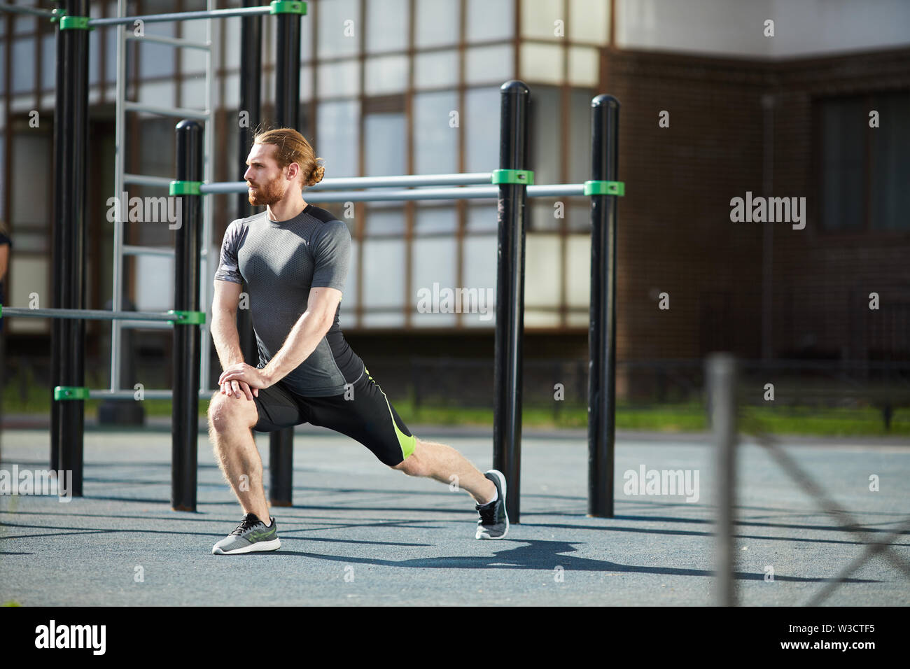 Homme avec queue de cheval Banque de photographies et d’images à haute ...