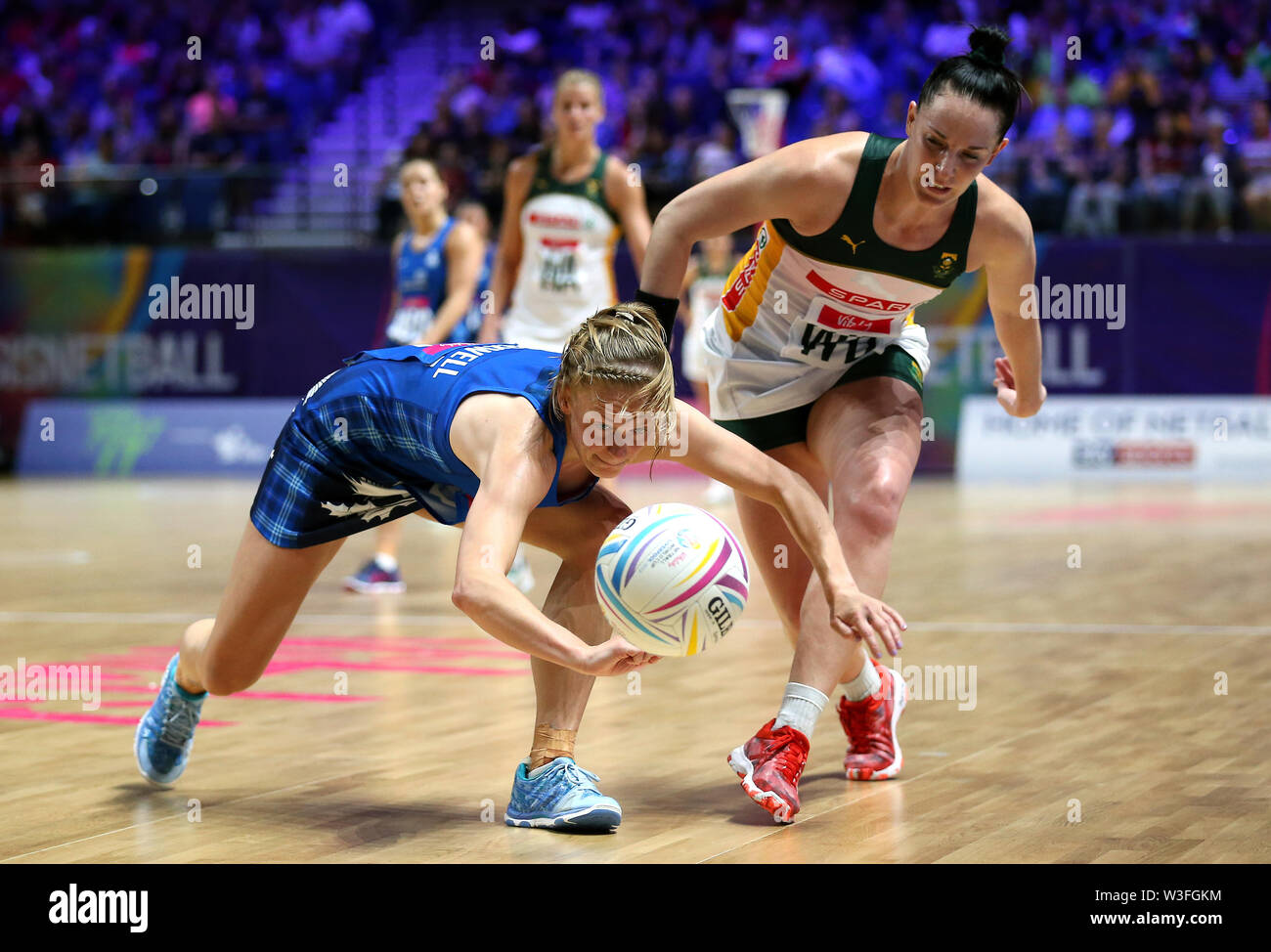 Scotland's Claire Maxwell (à gauche) et le South Africa's Shadine Van ...