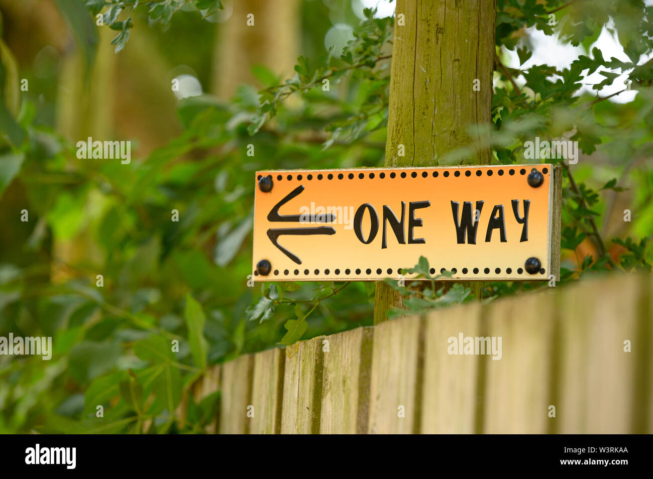 One way sign Banque de photographies et d’images à haute résolution - Alamy