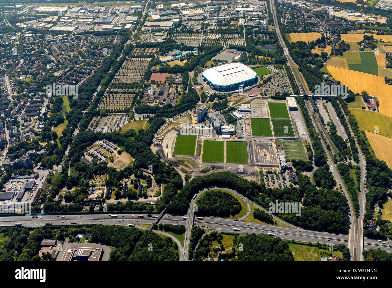 Luftbild vom arenapark schalke Banque de photographies et d’images à ...