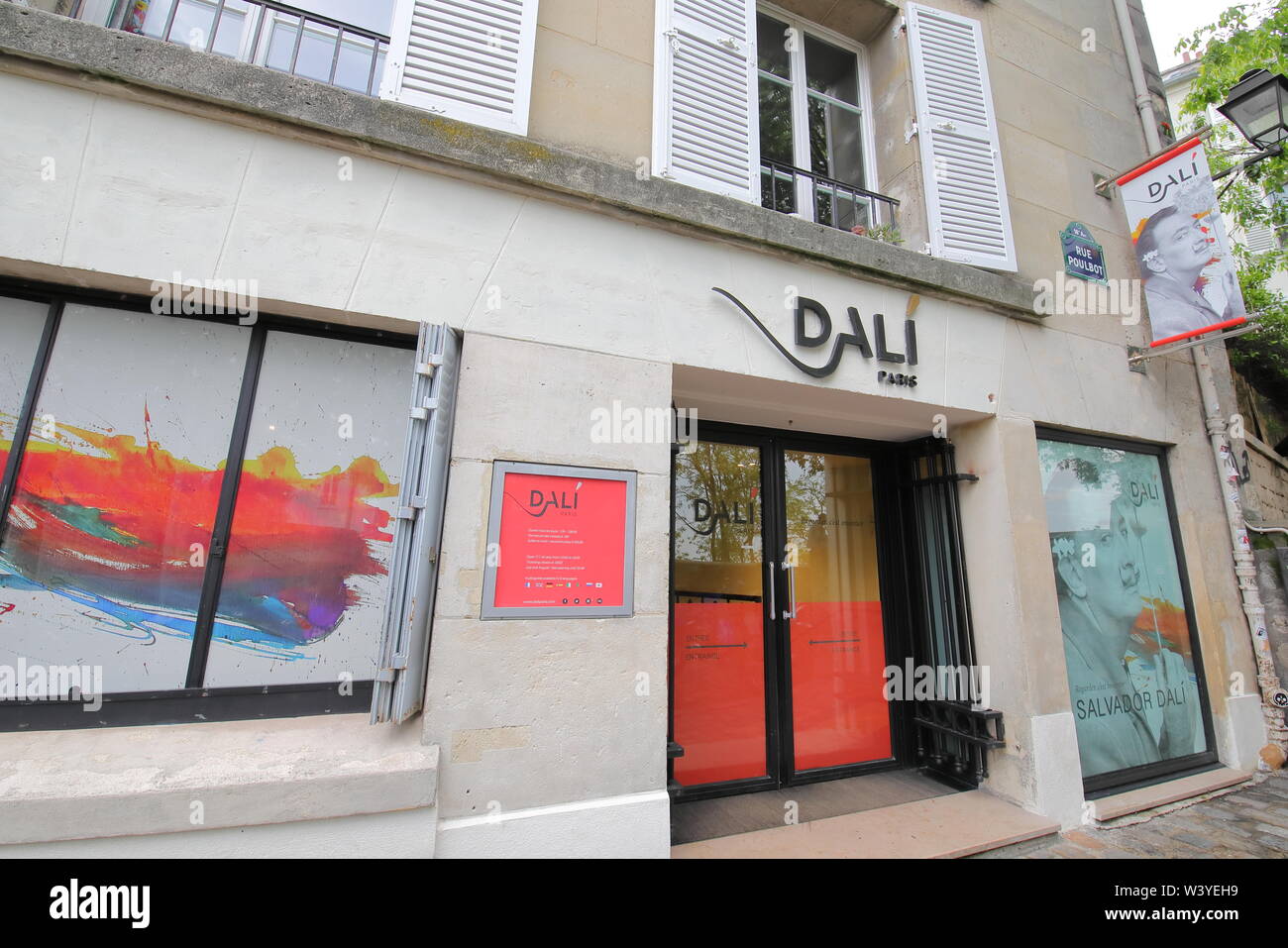 Dali museum montmartre paris france Banque de photographies et d’images ...